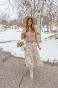 7 Cold Spring Outfit Ideas for the Midwest - Closet Full of Chaos